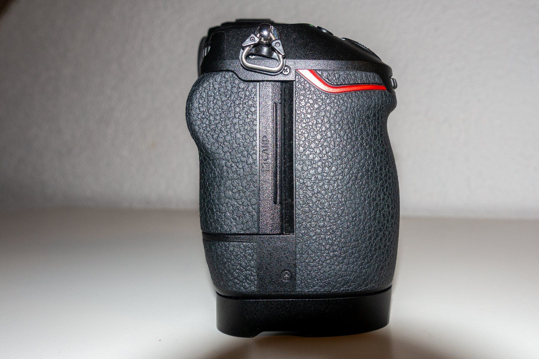 Nikon Z8 mit SmallRig L-Winkel – Top Zustand (Gebraucht) in ...