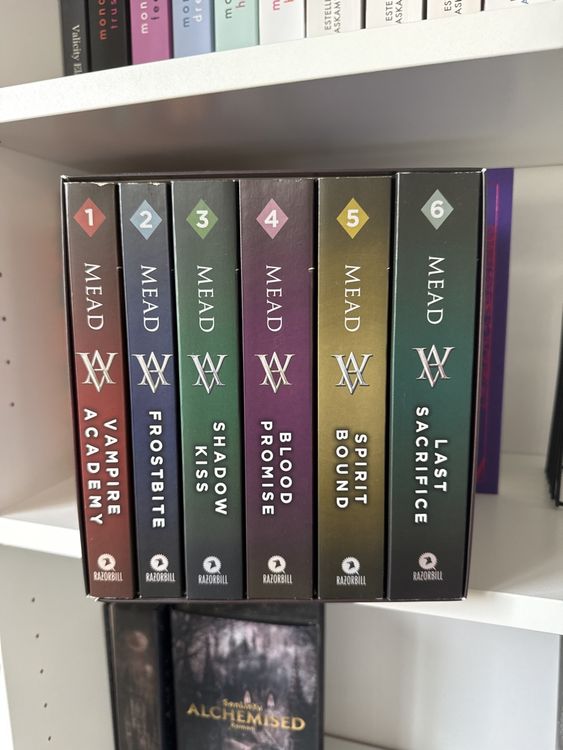 Richelle Mead - Vampire Academy Box set (Neu (gemäss Beschreibung)) in ...