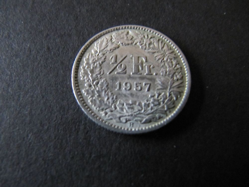 Schweiz 1/2 Fr. 1957 Silber (Gebraucht) in Basel für CHF 4 – mit Lieferung auf Ricardo kaufen