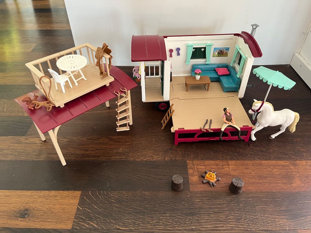Schleich Spielfigurenset geheimer Wohnwagen (42593) (Gebraucht) in ...