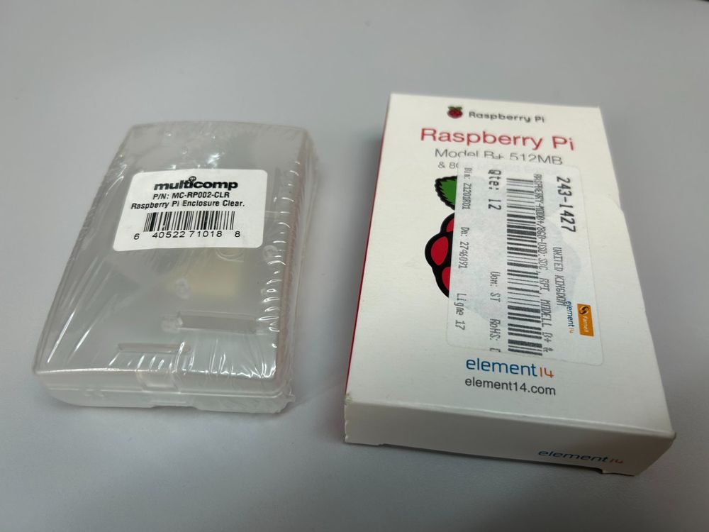 Raspberry Pi Model 1 B+ mit SD-Karte 8 GB (Neu und originalverpackt) in ...