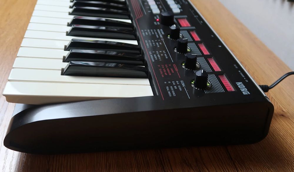 KORG R3 - Synth/Vocoder (neuwertig) | Kaufen auf Ricardo