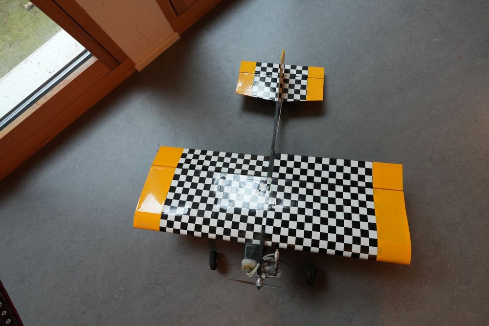 Fun Flyer 100 cm (Neu (gemäss Beschreibung)) in Domat/Ems für CHF 20 ...