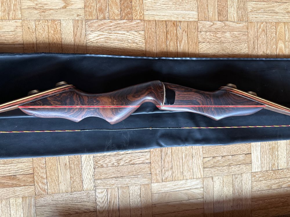 Foley Custom Bow 62“ 50# @28“ RH (Gebraucht) in Wolfhausen für CHF 350 ...