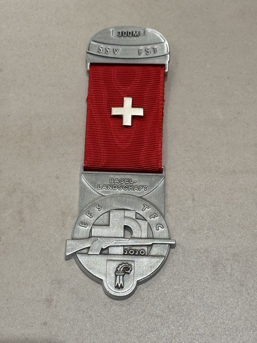 300 m, SSV/FST – Eidgenössischer Feldstich (Gebraucht) in Hinwil für ...