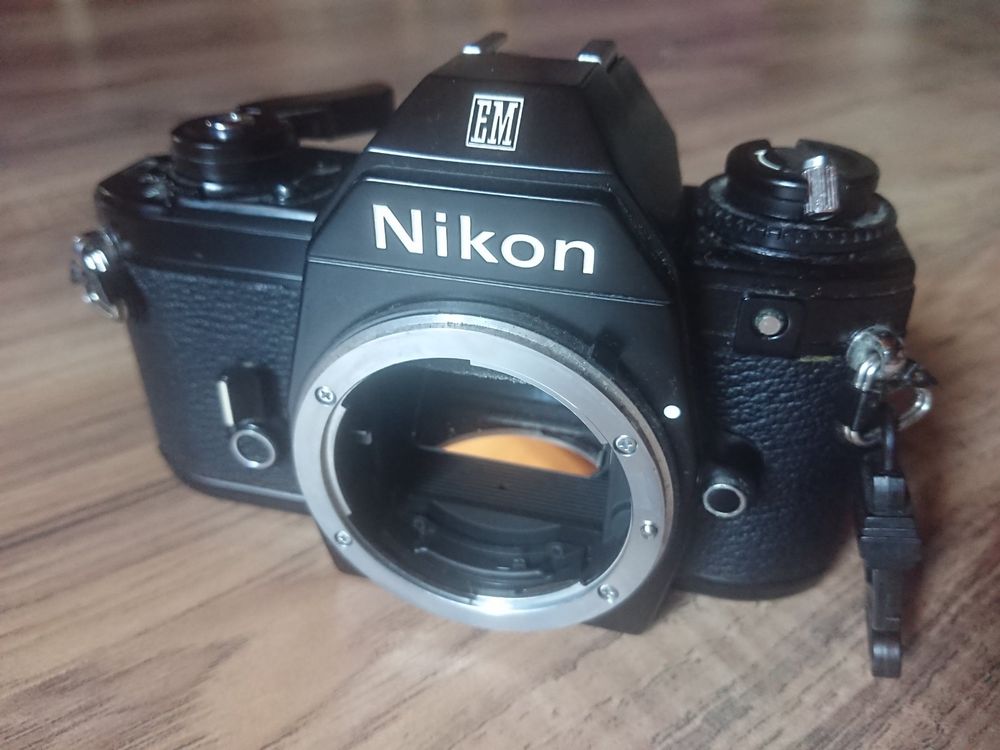 Nikon EM | Kaufen auf Ricardo