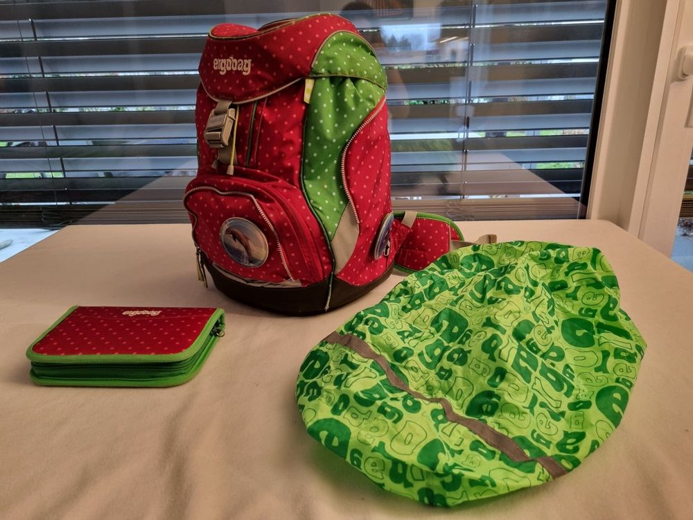 ERGOBAG GaloppBär Schulrucksack mit Etui Regenschutz Klettis | Kaufen ...
