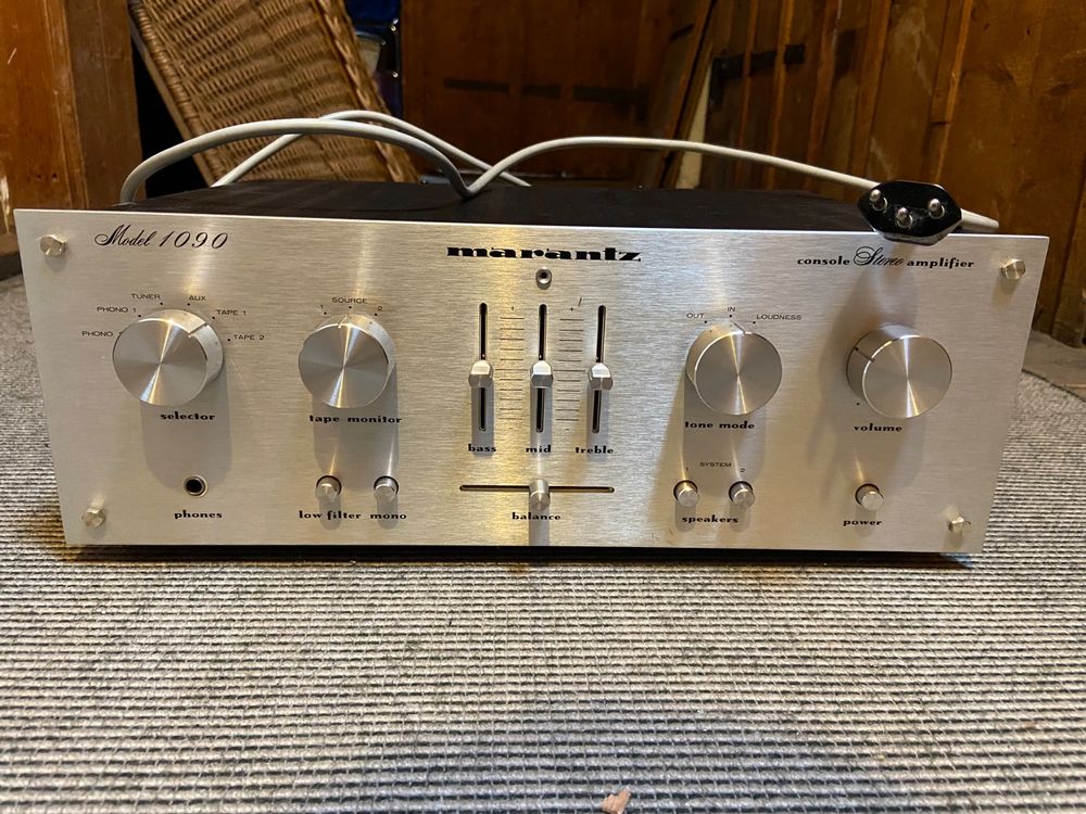 Beautiful Marantz 1090 Stereo Console Amplifier (D'occasion) à Bern ...