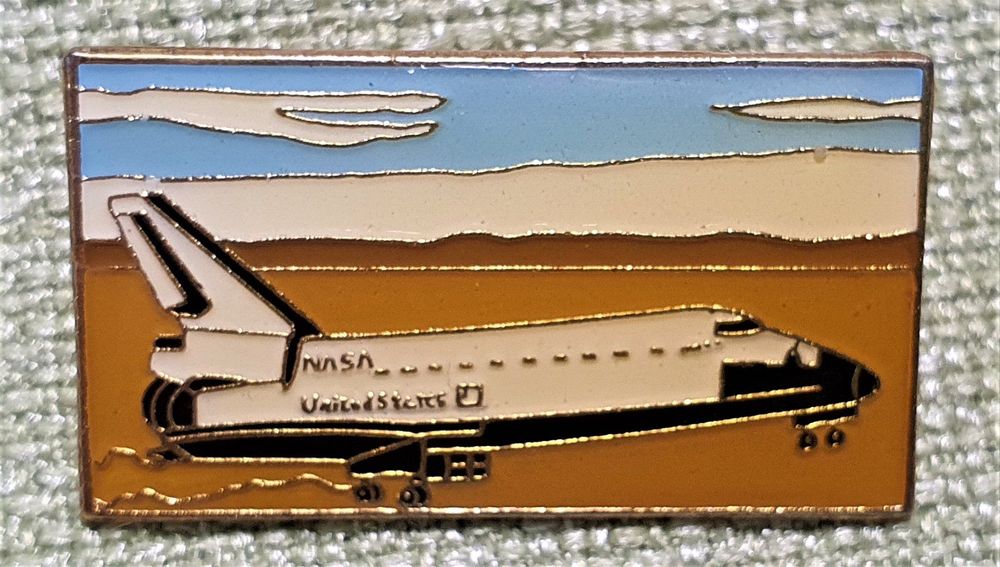 M979 - Pin NASA United States of America Space Shuttle (Gebraucht) in ...