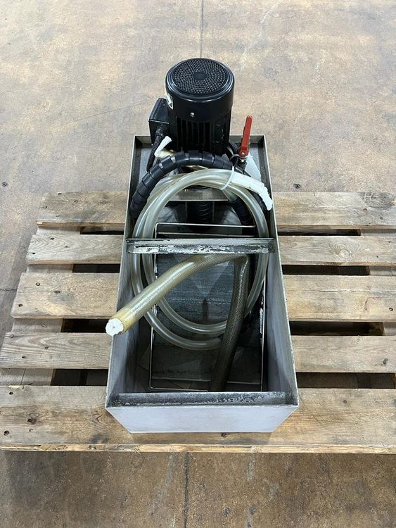 Kühlmitteltank / Kühlmittelpumpe (Gebraucht) in Zuchwil für CHF 350 – nur Abholung auf Ricardo ...