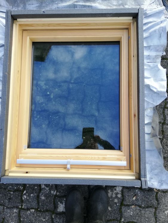 Velux Dachfenster GHL 3060 mit Holzverschalung innen (Gebraucht) in ...