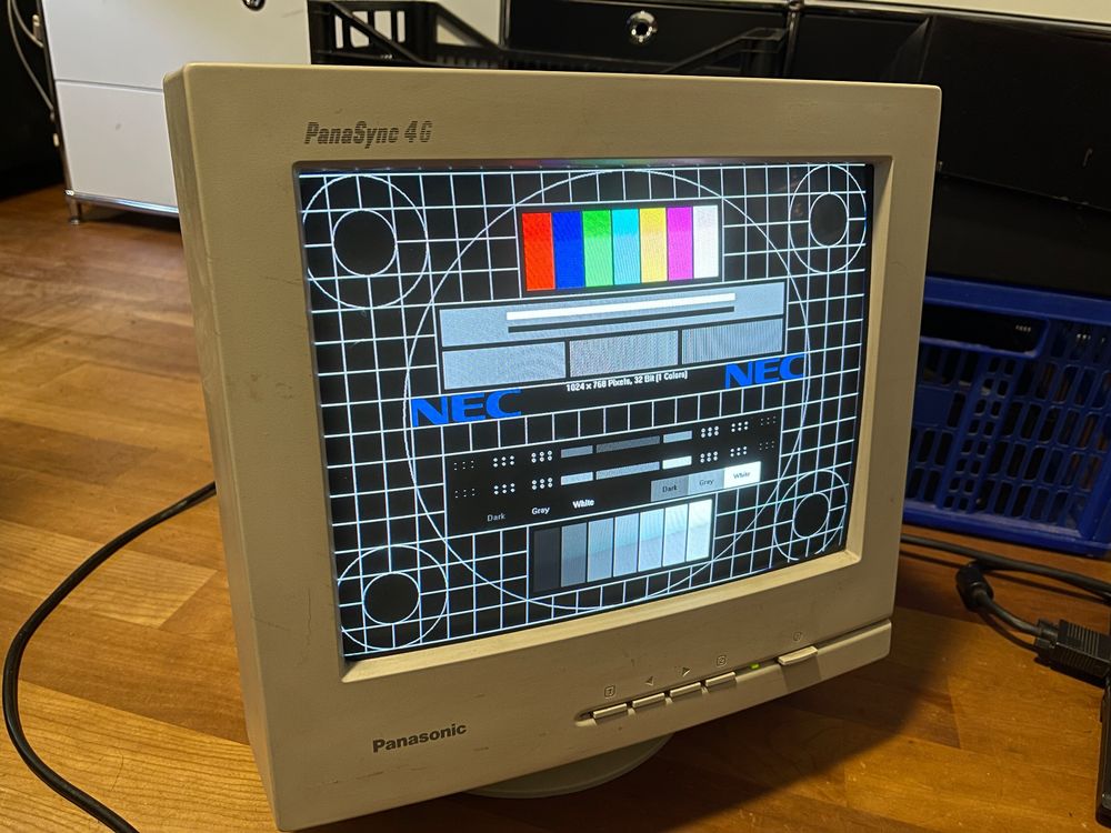 Panasonic CRT Monitor PanaSync G4 (Gebraucht) in Reinach BL für CHF 20 ...
