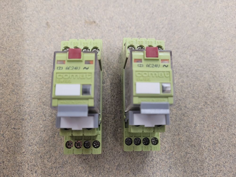 2 Stück Comat Swiss Relais AC 24V / C9-A41 (Gebraucht) in Vitznau für ...