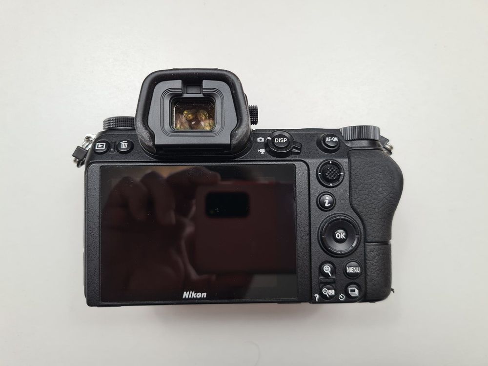 Nikon Z6 - Body, zwei Batterien und eine Speicherkarte 64 GB (Gebraucht) in Kerzers für CHF 639 ...