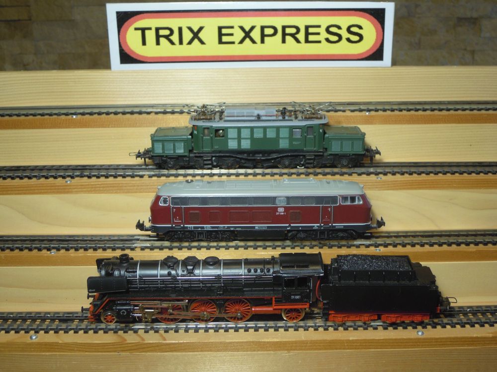 Trix Express 1X E-lok 94, Diesellok V160 1X Dampflok BR 01 (Gebraucht) in Saanen für CHF 175 ...