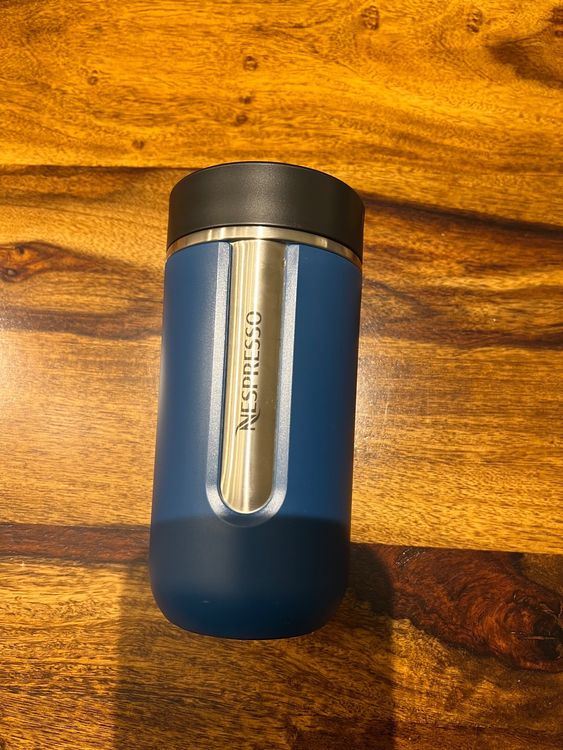 Nespresso Nomad Medium 400ml Blau | Kaufen auf Ricardo