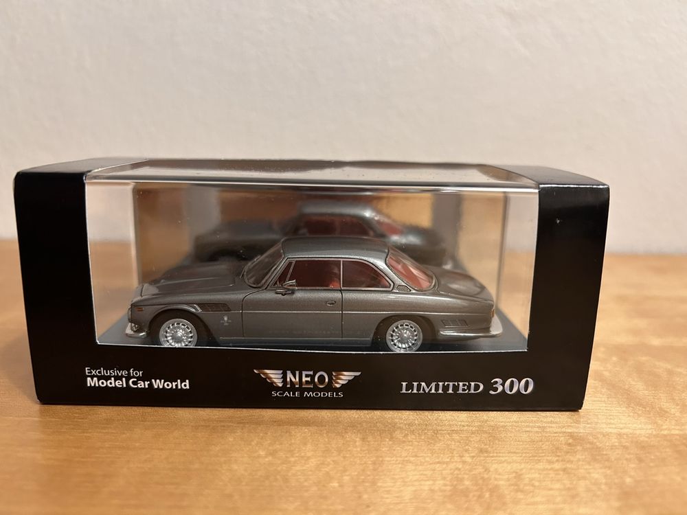 Iso Rivolta GT 1:43 Limited 300 Neo Scale Models (Neu (gemäss ...