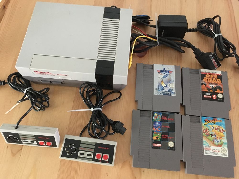 Nintendo NES Konsole inkl. 2 Kontroller und Mario Inkl. RGB (Gebraucht ...