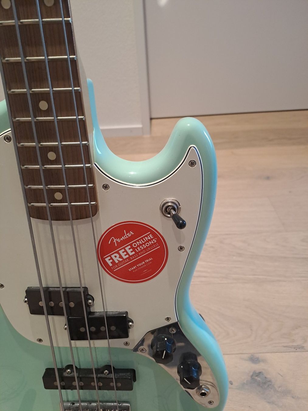 Fender Mustang Bass PJ / 30' / inkl. Flatwound Saiten (Gebraucht) in ...