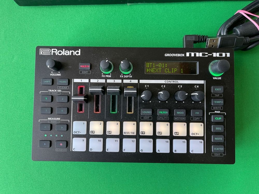 Roland MC-101 (Gebraucht) in Auenstein für CHF 270 – mit Lieferung auf ...