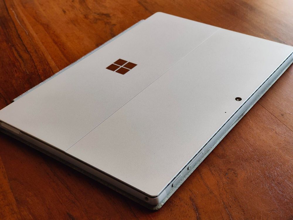 Surface Pro 7 Model 1866 i5 inkl.Win11 Keyboard & neuem Etui | Kaufen ...