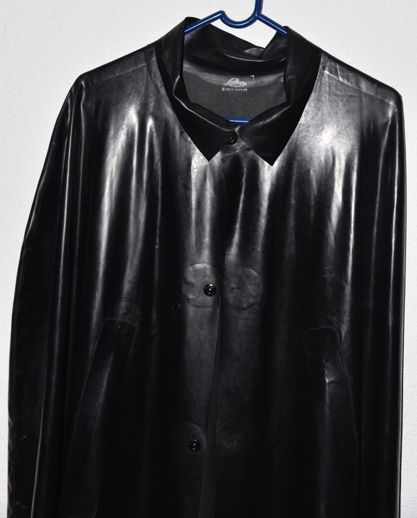 Schwarzes Latex Cap der Extraklasse (Gebraucht) in Täuffelen für CHF 98 ...