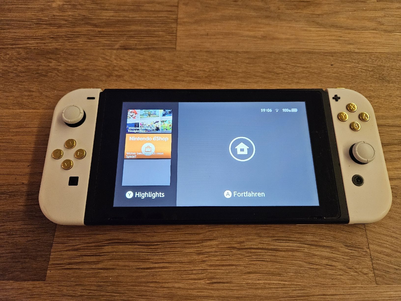 Nintendo Switch CFW fähig mit 2 zusätzlichen Joycon's (Gebraucht) in ...