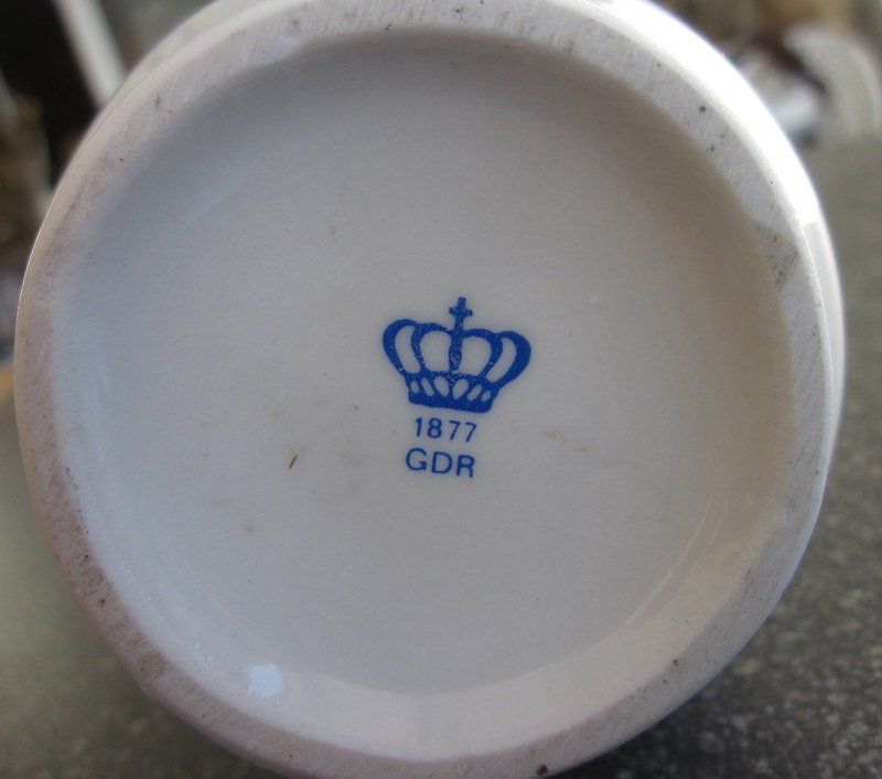 Aus der ehemaligen DDR, Porzellan Vase von VEB Wagner&Apel | Kaufen auf ...