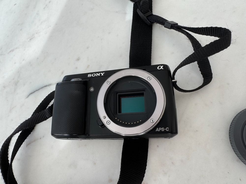 Sony Alpha NEX-F3 ab 1 Fr. inkl. 32GB SD Karte (Gebraucht) in Rotkreuz ...