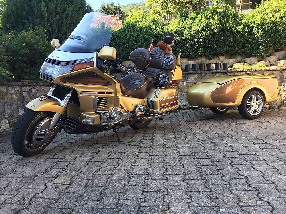 Emsemble Honda Goldwing Gl 1500 Remorque Gebraucht In Bassecourt