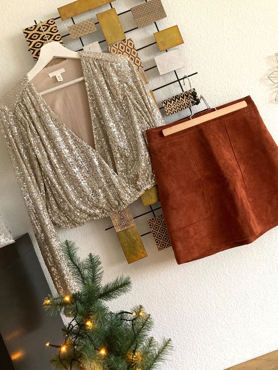 MAJE/BASH/H&M STUDIO Mini-jupe neuve daim 36 | Kaufen auf Ricardo