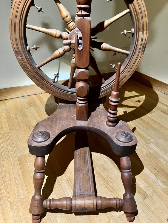 Spinnrad komplett, funktionsfähig ca. 1985 (Gebraucht) in Basel für CHF ...