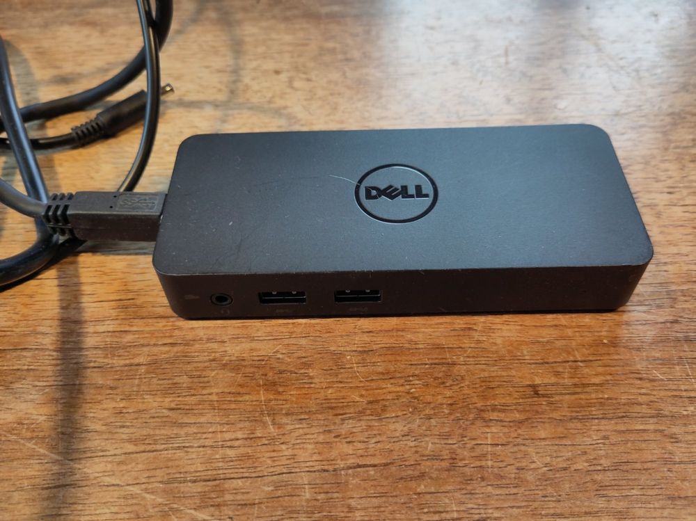 Dell Docking Station D1000 (Gebraucht) in Uerzlikon für CHF 5 – mit ...