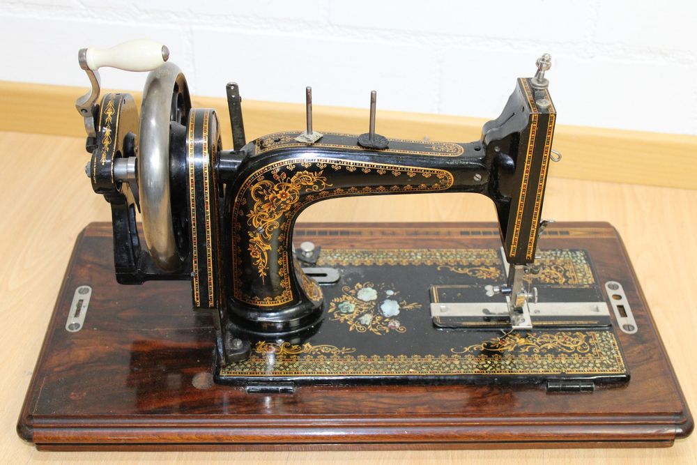 Antike Nähmaschine - Hermann Gramman Zürich (Gebraucht) in Volketswil ...