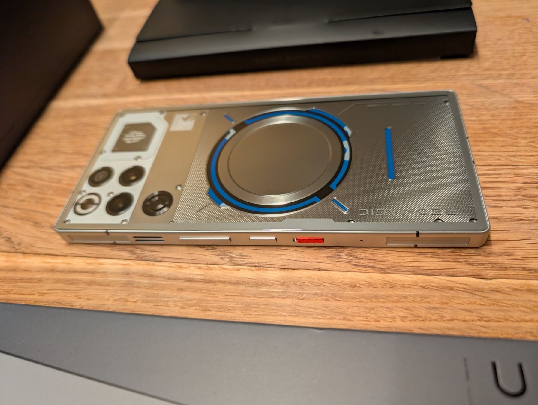 Redmagic 11 Pro, 512 Go Silver Subzero (D'occasion) à Suchy pour CHF ...