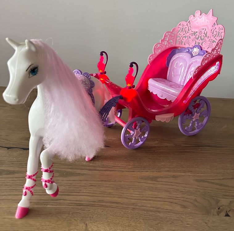 Luxus Barbie Kutsche Mit Pferd Bild