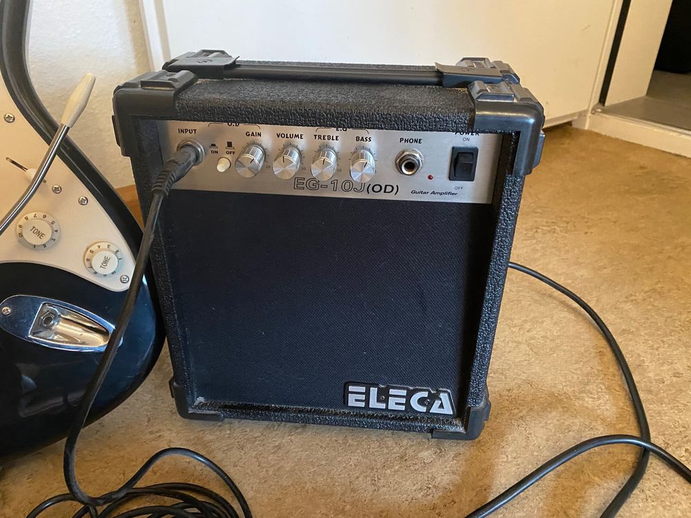E-Gitarre Eleca mit Verstärker (Gebraucht) in Dietikon für CHF 61 – nur ...