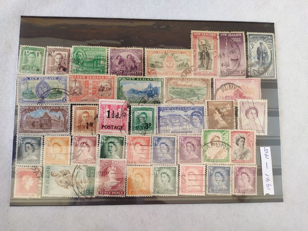 New Zealand Stamp Collection 1941-1955 (Gebraucht) in Hinwil für CHF 2 ...
