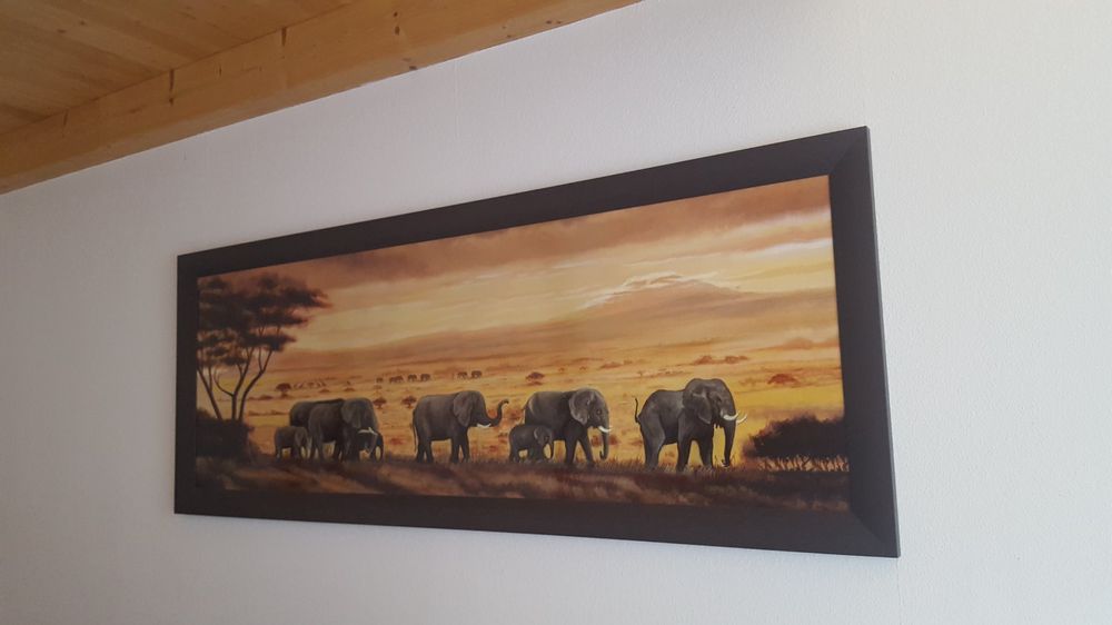 Grosses Afrika Bild mit Elefanten (Gebraucht) in Wilderswil für CHF 13 – nur Abholung auf ...