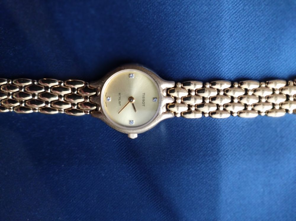 Damenuhr TISSOT Stylist E240 (Gebraucht) in Reichenburg für CHF 30 ...