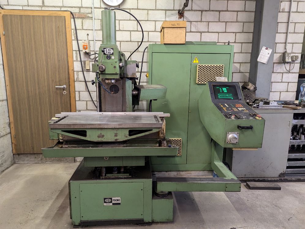 Aciera F5 CNC Fräsmaschine (Gebraucht) in Sarmenstorf für CHF 2250 – nur Abholung auf Ricardo kaufen