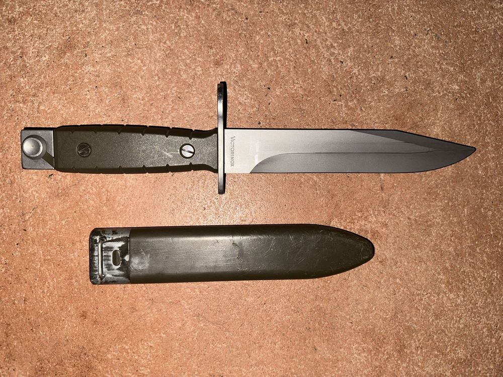 Bajonett Schweizer Armee (Gebraucht) in Hunzenschwil für CHF 90 – mit Lieferung auf Ricardo kaufen