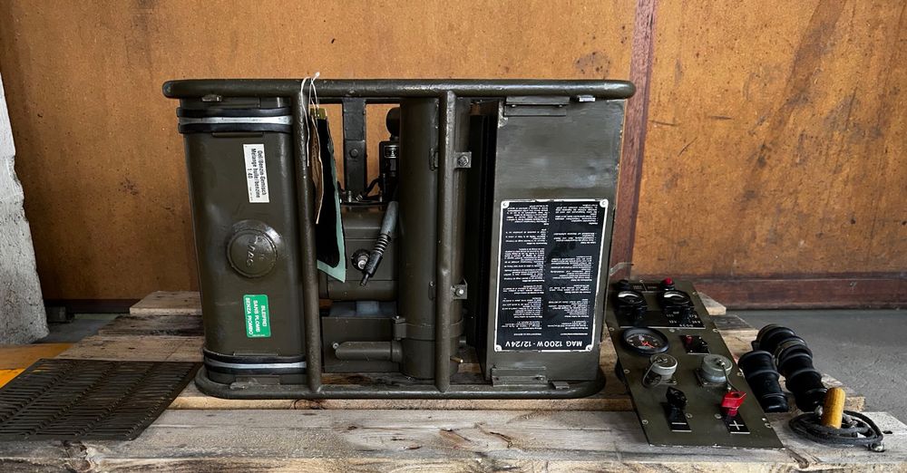 Notstrom Generator Arme MAG 1200W 12/24V ab 1.-! (Defekt) in Kölliken ...