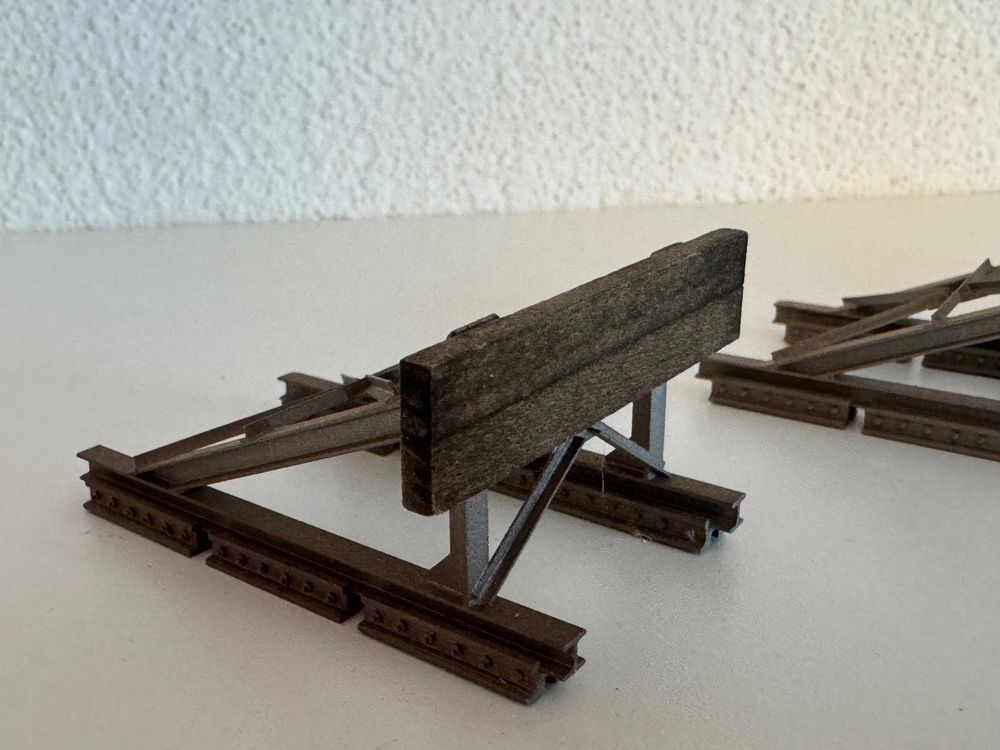 model rail Spur 0 1/45 SBB Prellbock geschweisst neu 4 Stück (Neu ...