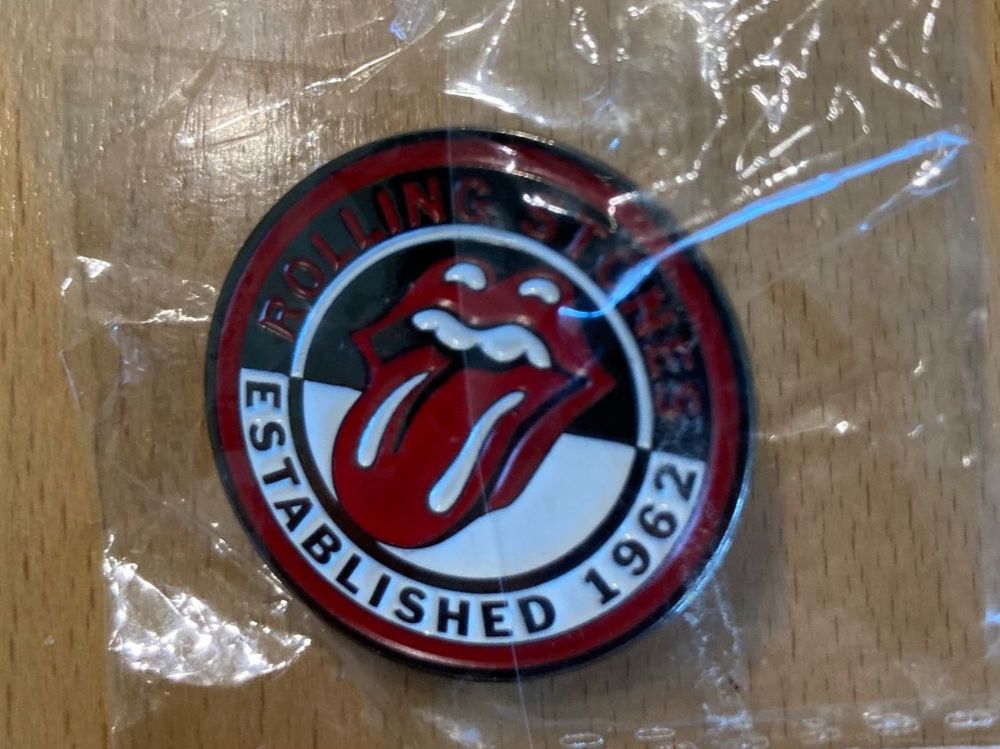 Rolling Stones Pin Anstecker Punk Metal Rock Band | Comprare su Ricardo