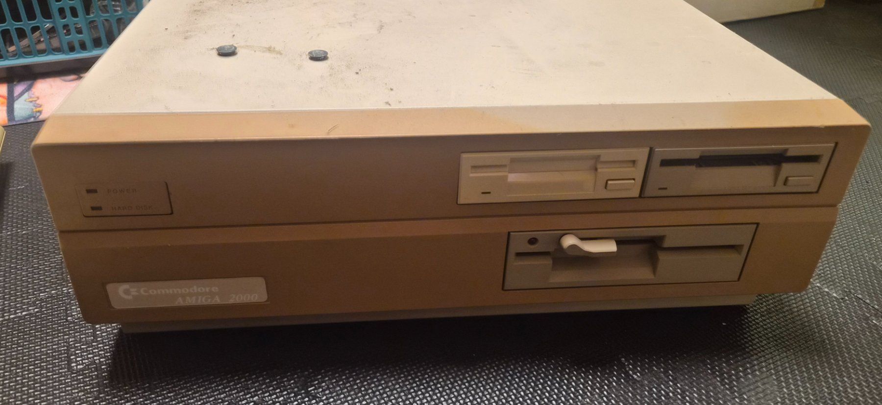 Commodore Amiga 2000 mit Monitor, Tastatur & Software DEFEKT (Defekt ...