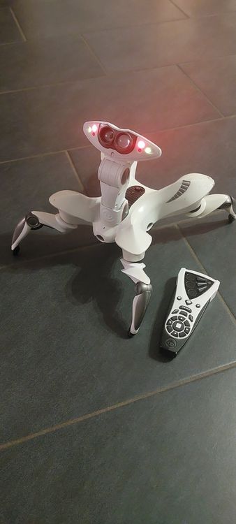 Roboquad von Wowwee mit vielen Funktionen | Kaufen auf Ricardo