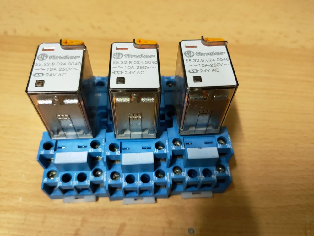Comat Steckrelais + Zeit Relais Comat Alles zusammen=1 preis (Gebraucht ...