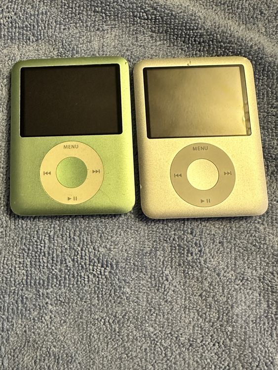 2 x IPod Nano 4The Generation (Gebraucht) in Schlieren für CHF 33 – mit ...