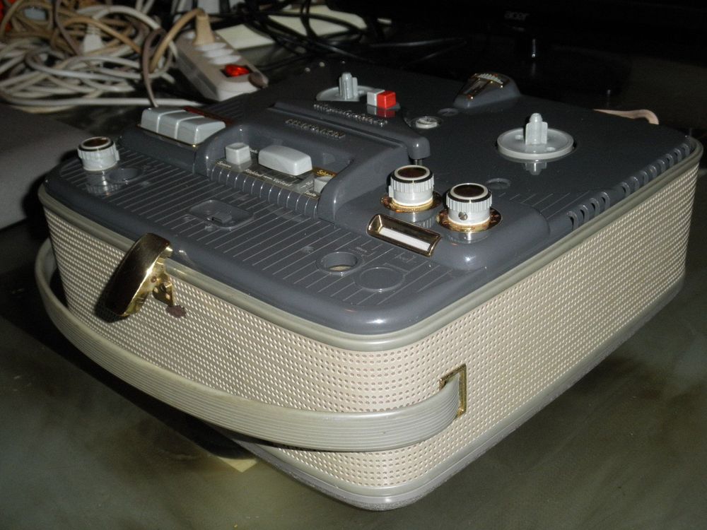 Telefunken Magnetophon 76 Rarität J 1956 (Defekt) in Wittenbach für CHF ...